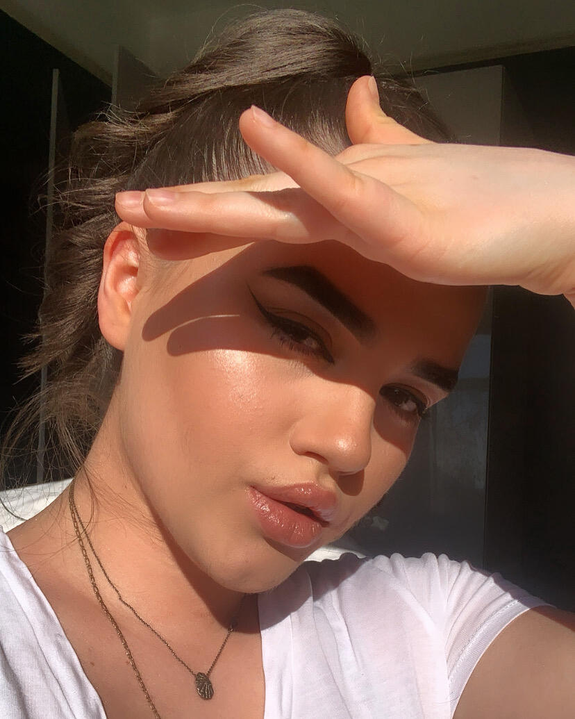 Anna Cairns - Nextdoor