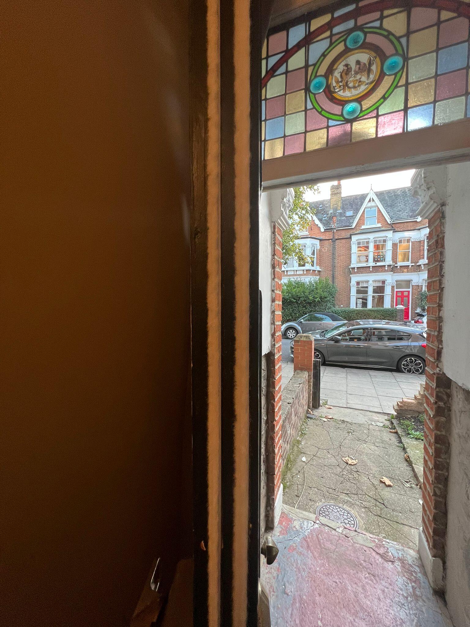 sash windows - London, GB-ENG - Nextdoor