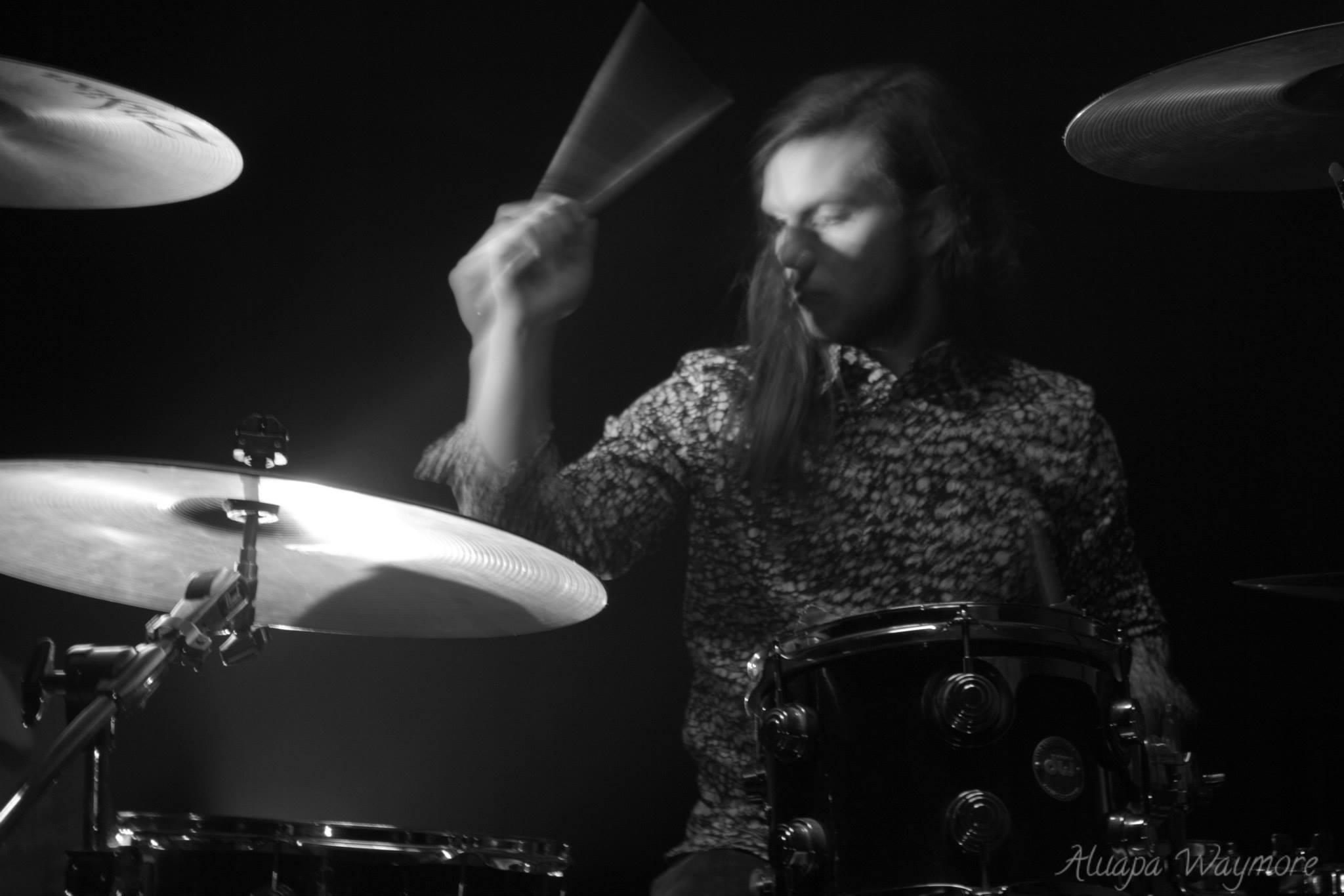 Drum lessons with Eddie - Nextdoor