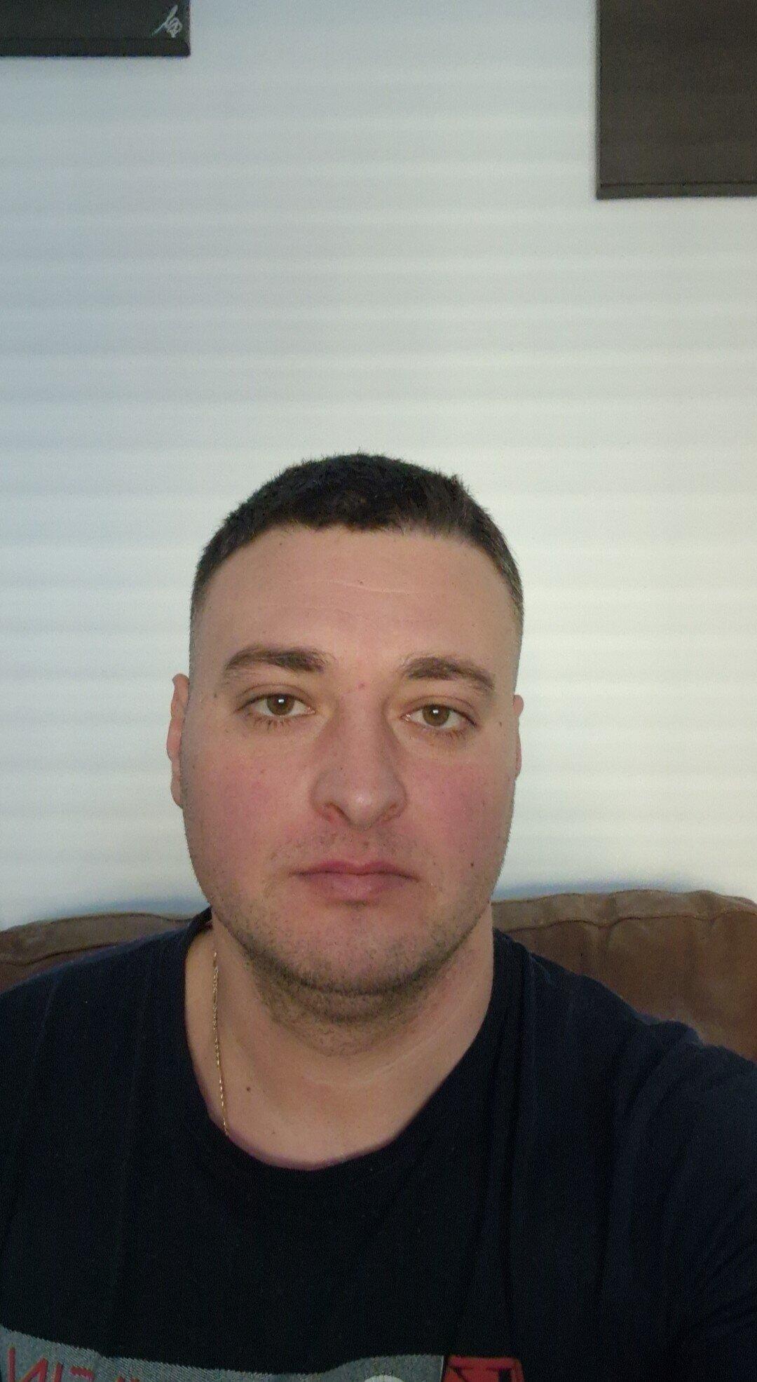 bulder - Dagenham, GB-ENG - Nextdoor