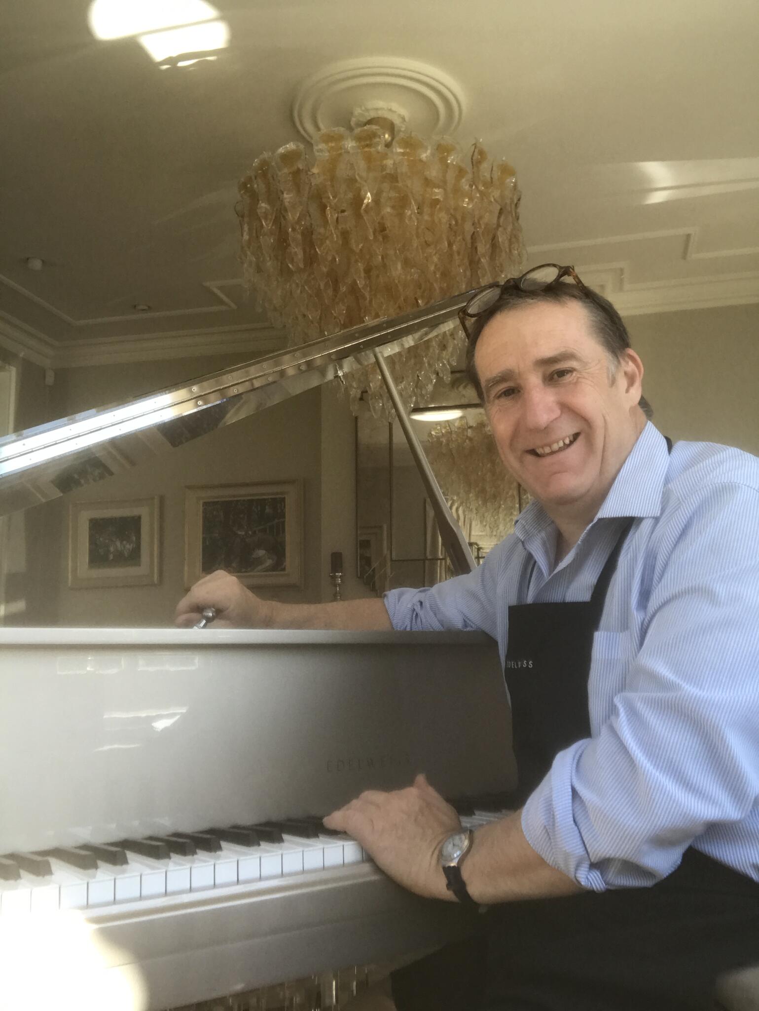 PHIL BLAKE PIANO TUNER - Blandford Forum, GB-ENG - Nextdoor