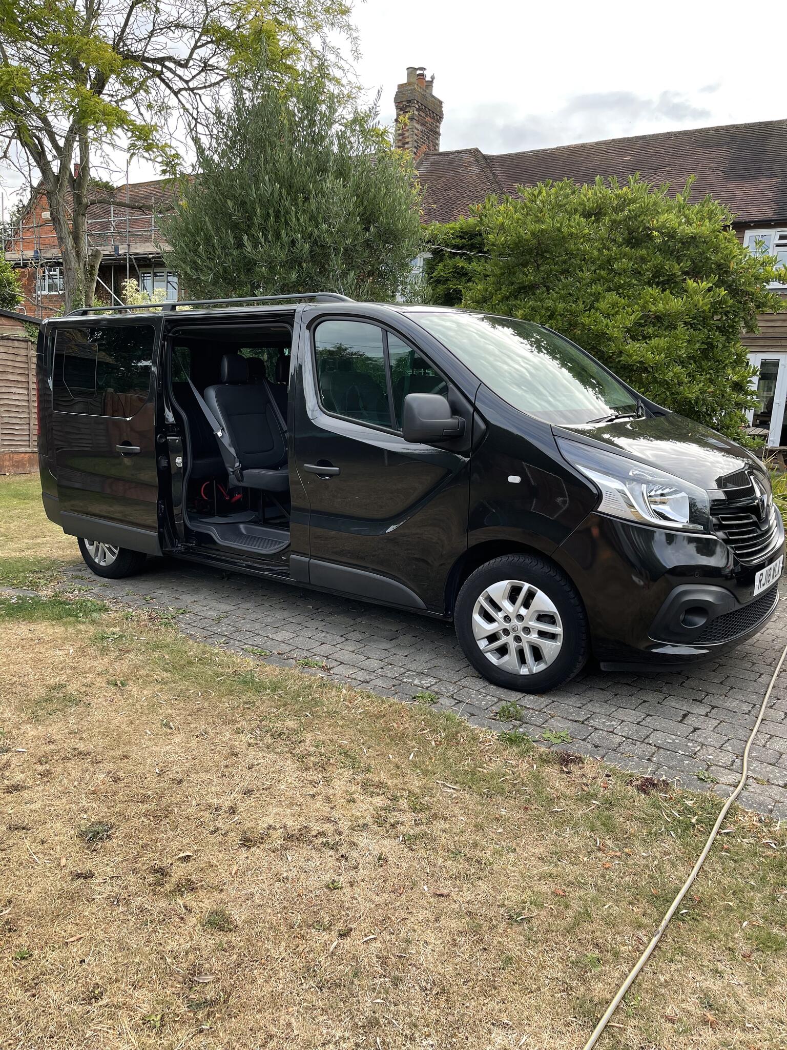 8 passenger minibus hire West Malling areas - Nextdoor