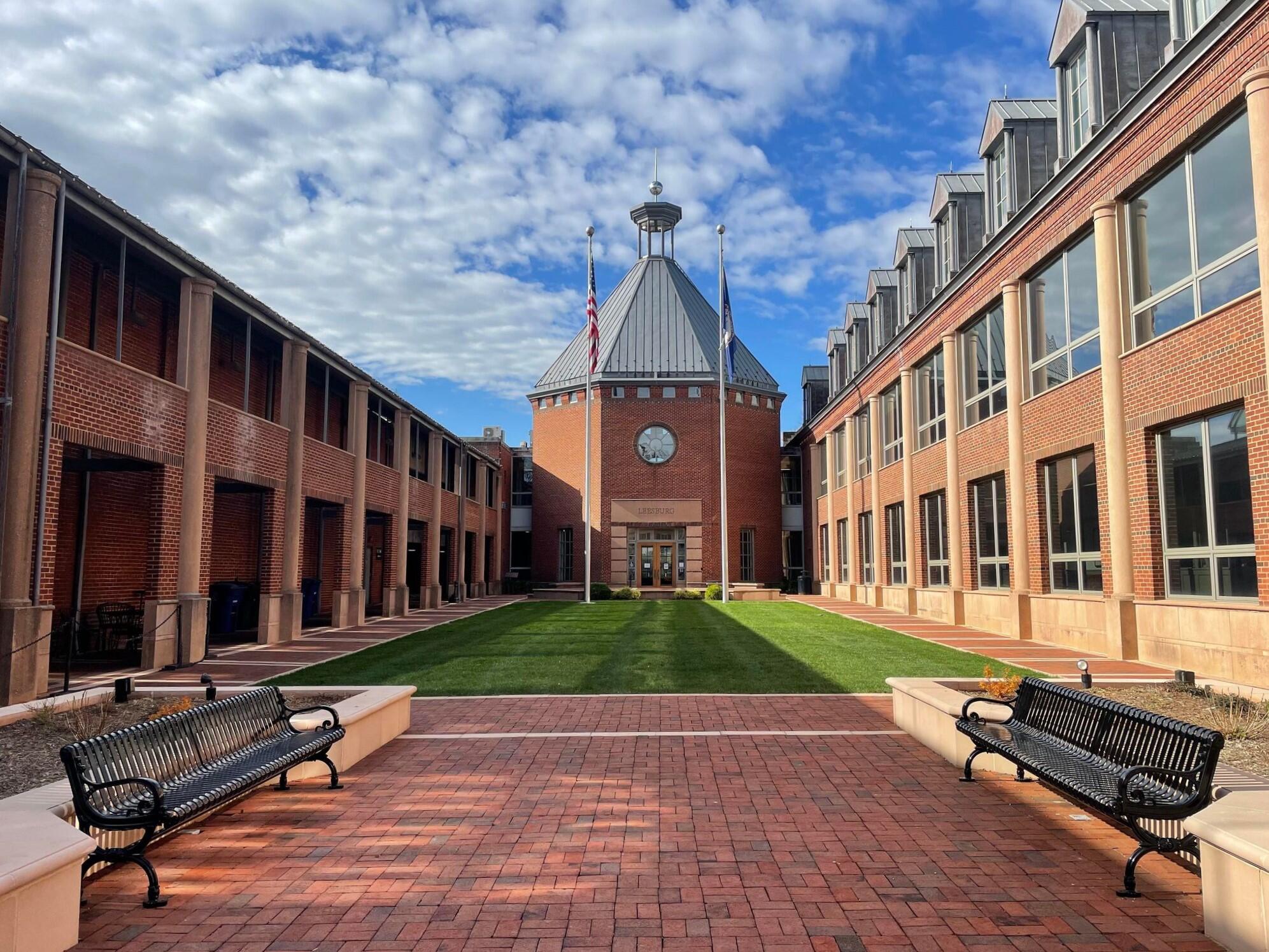 Leesburg, VA (October 14, 2025) – Leesburg’s annual fall bulk leaf ...