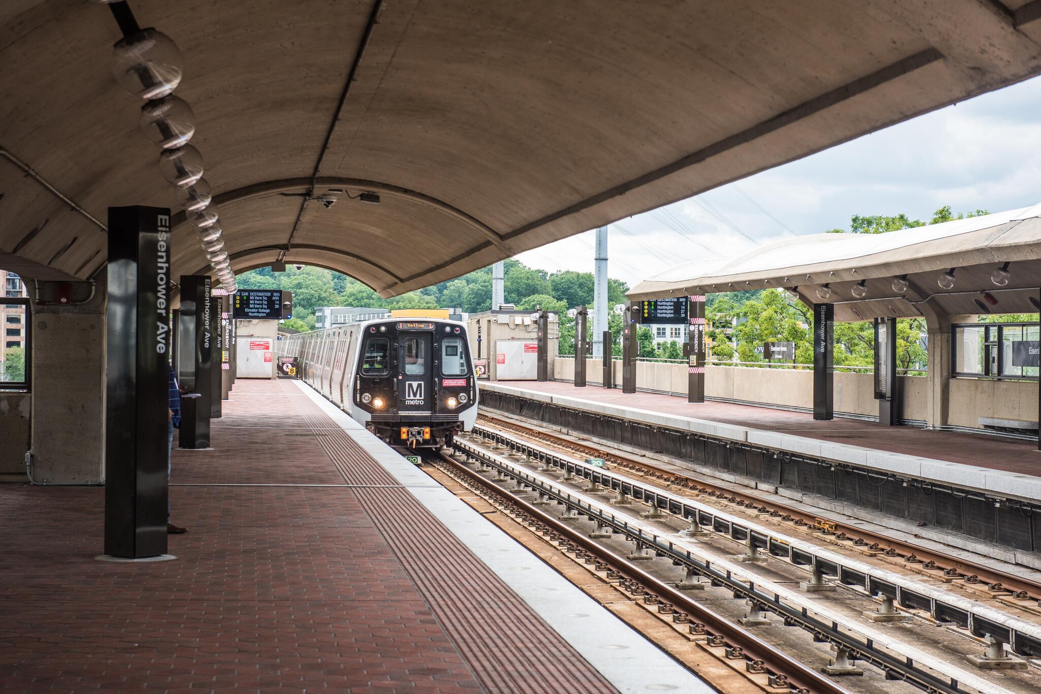 Your new Silver Line stations coming soon with a new Metrorail map