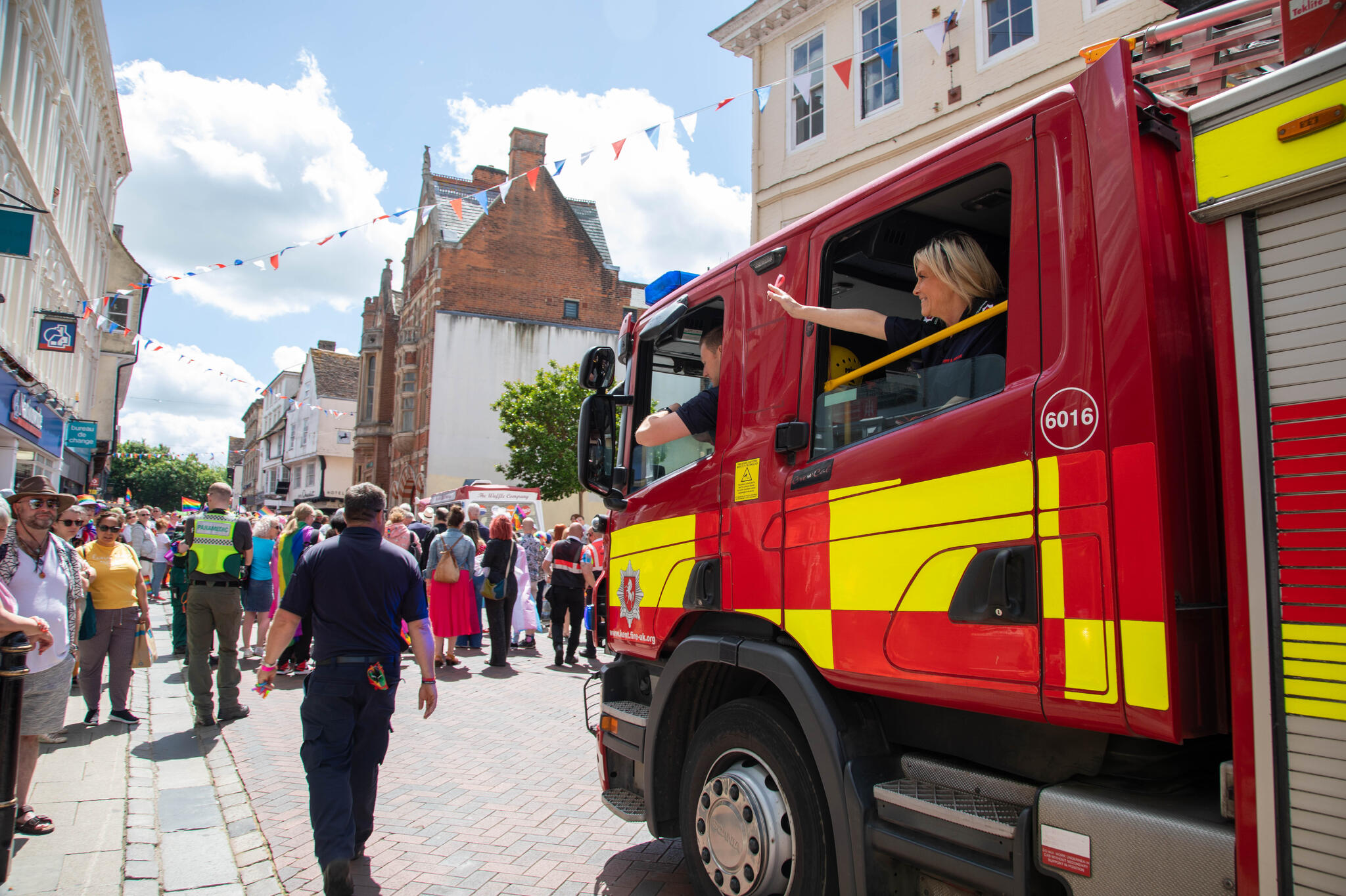 Kent Fire and Rescue Service - 735 updates