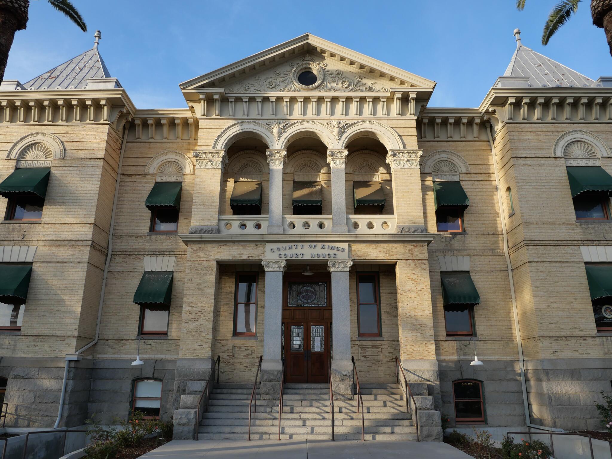 Your Hanford Fire Department responded to a fire at an apartment ...
