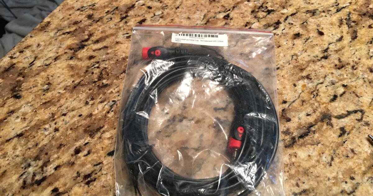 Free heavy duty earphone extension cord for Free in Farmington Hills ...
