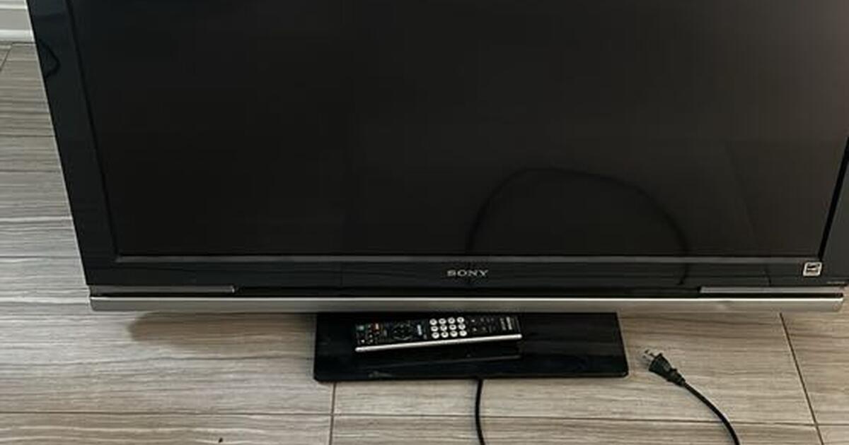 Free Sony Bravia TV (not smart tv) for Free in Great Falls, VA | For ...