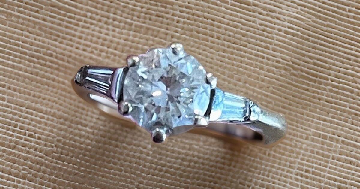 Round Diamond Ring 💍 $1,500 OBO for $1500 in Seal Beach, CA | For Sale ...
