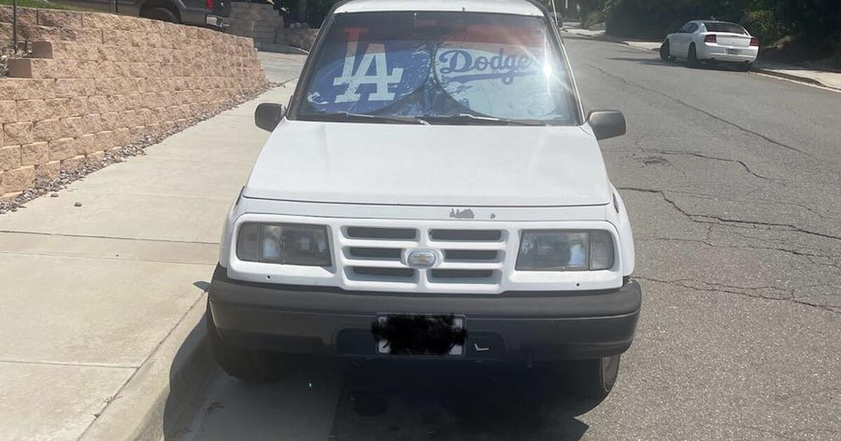 1998 Chevy Geo Tracker $2000 OBO for $2000 in Beaumont, CA | For Sale ...