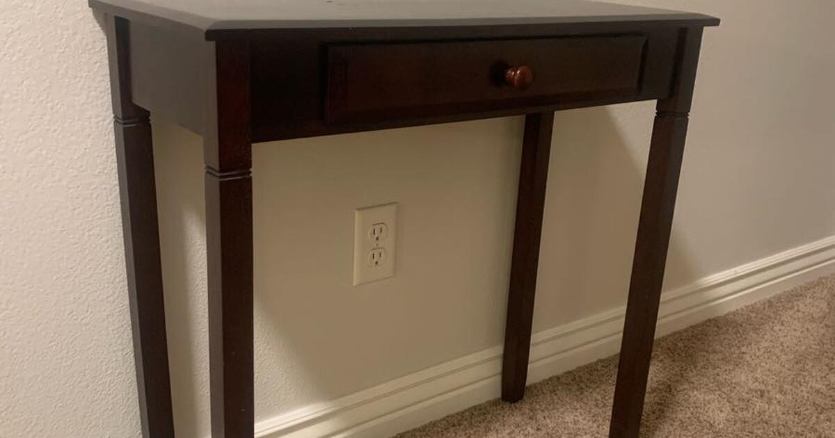 Bombay hall table for $15 in Eagle, ID | For Sale & Free — Nextdoor