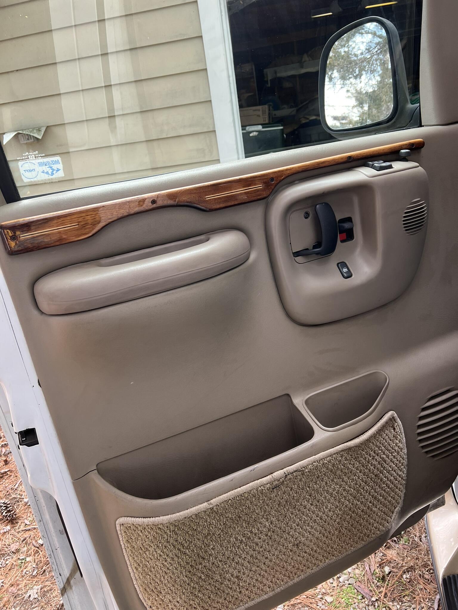 2001 Chevy Express 1500 Conversion Van for $5000 in Indianapolis, IN ...