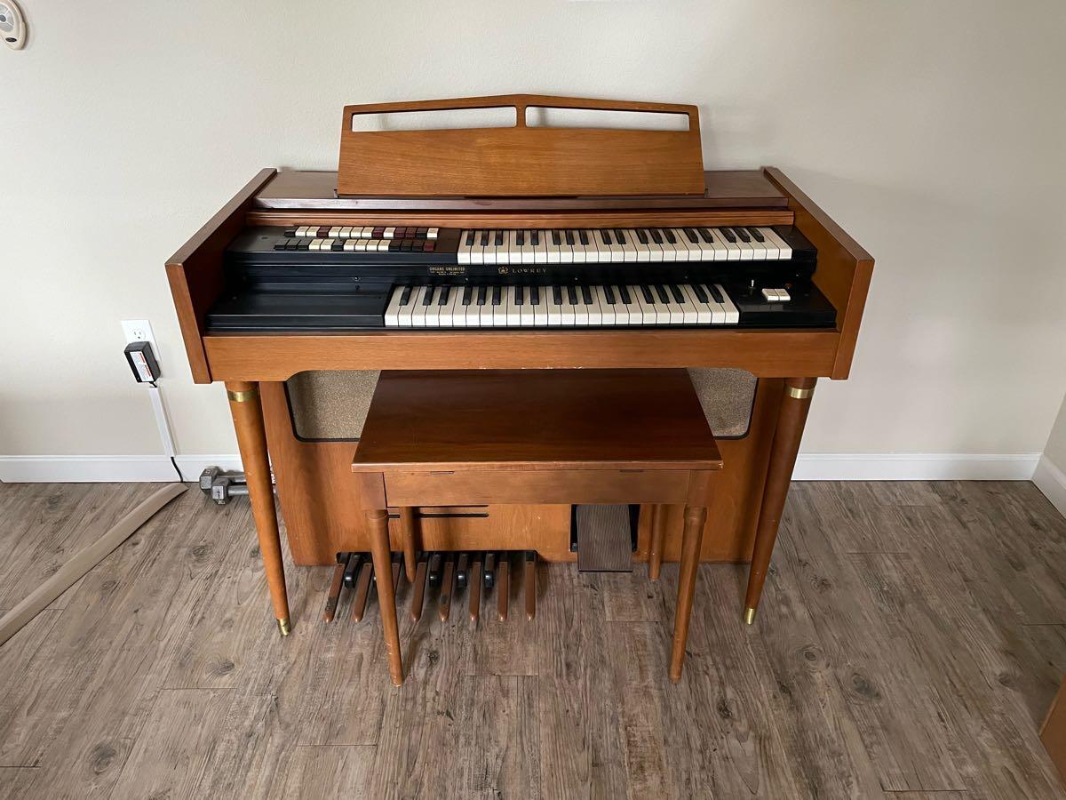 Lowrey Organ for Free in Sparks, NV | For Sale & Free — Nextdoor