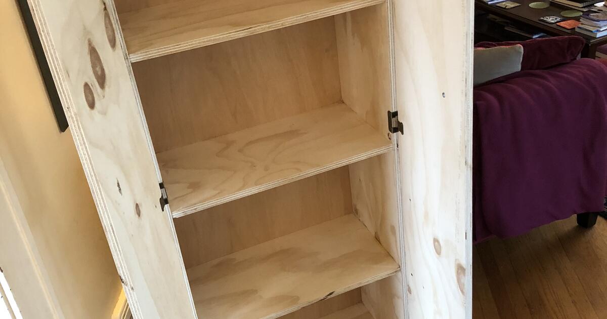 (PENDING PICKUP) Cabinet for garage, etc. for Free in Seattle, WA | For ...