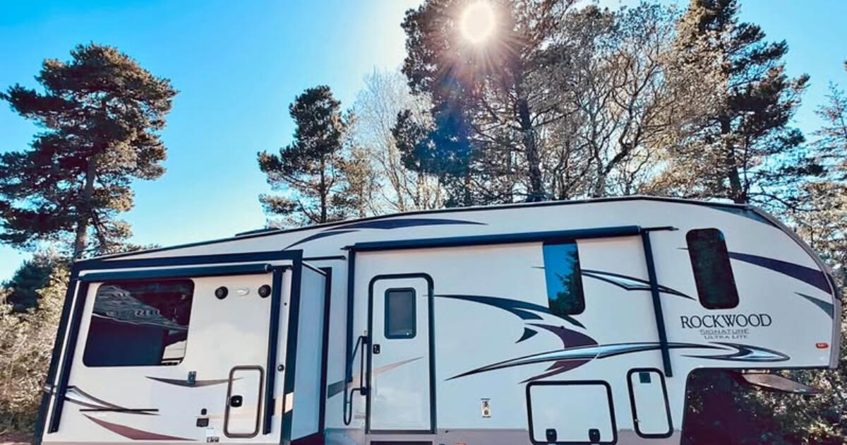 2017 35ft. Rockwood Signature Ultra Lite RV for $28000 in Florence, OR ...