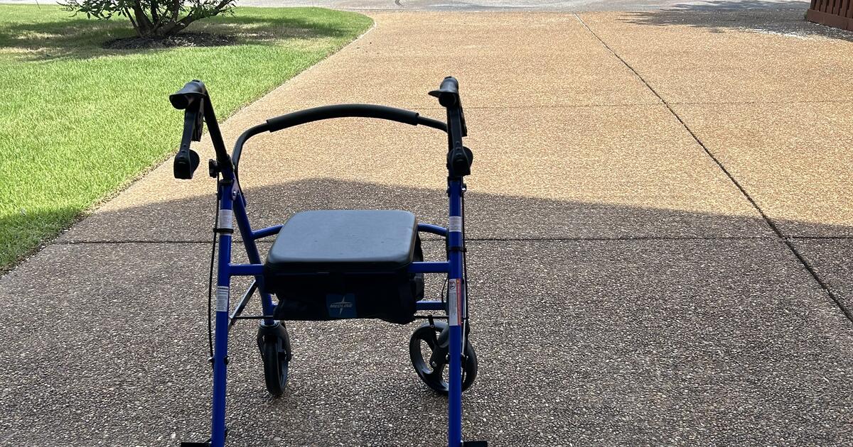 Blue Walker with Seat for $30 in Southaven, MS | For Sale & Free — Nextdoor