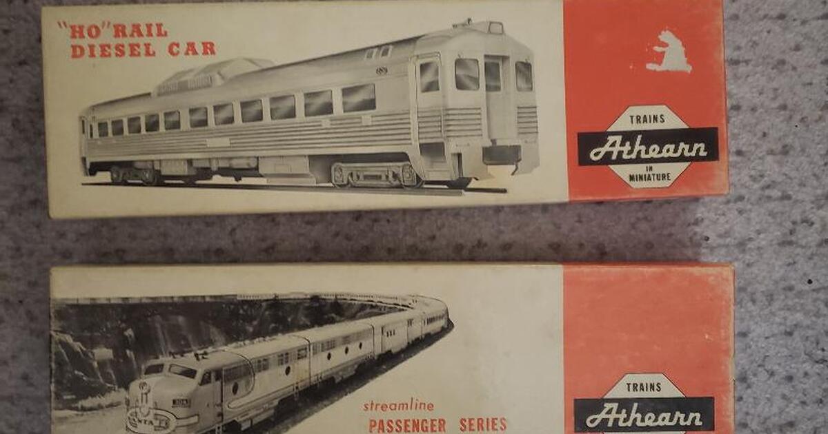 TWO Vintage HO Passenger Train Cars by Aherns in the Boxes for $40 in ...