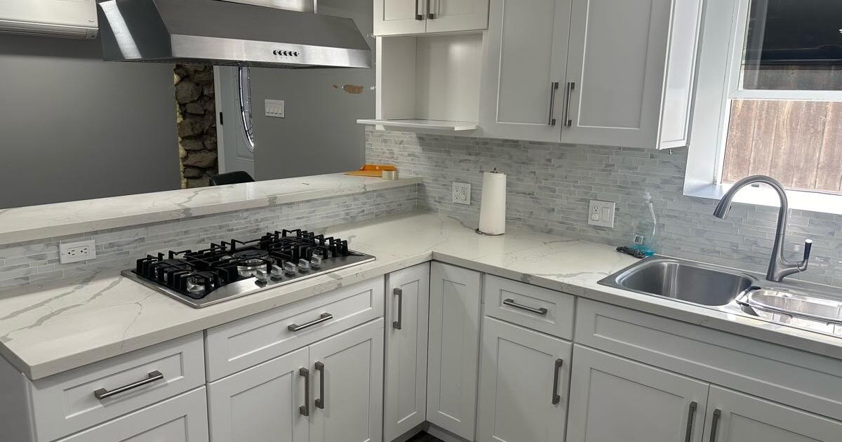 spacious 2-Bedroom, 2-Bathroom Back House for Rent in La Crescenta ...