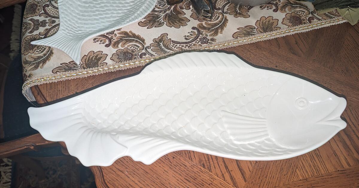 2 Fish Design Serving Platters for $10 in Huntley, IL | For Sale & Free ...