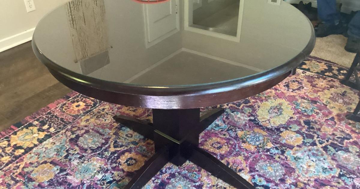 FREE ROUND TABLE WITH 4 CHAIRS KUOLIN BRAND for Free in Rome, GA | For ...