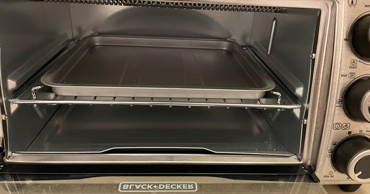 Toaster Oven Black and Decker for $10 in Coral Springs, FL | For Sale ...