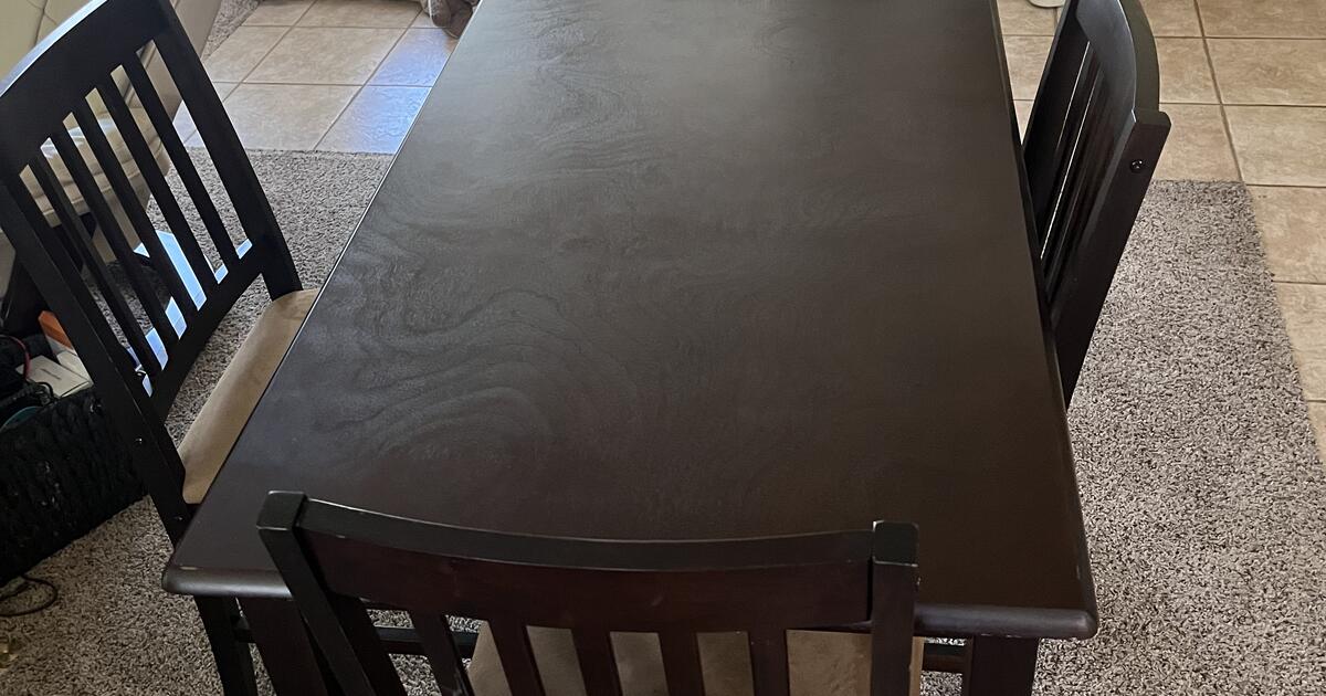 Espresso Dining Room Table and Four Chairs for $125 in Meridian, ID | For Sale & Free — Nextdoor