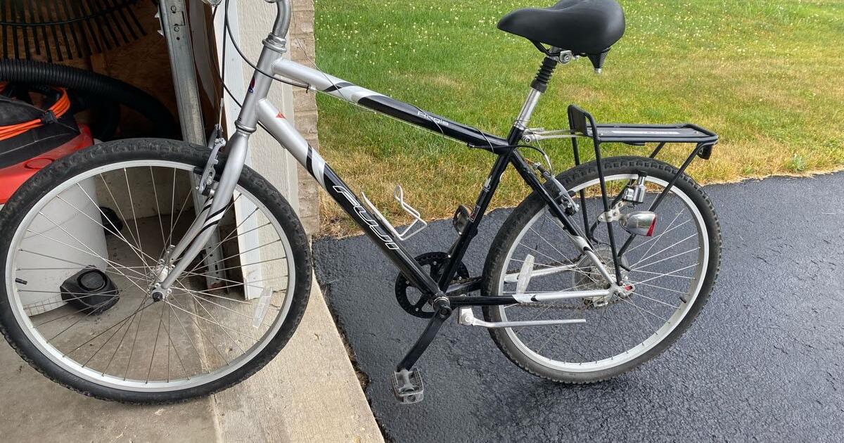 Fuji Regis Men’s bike for sale for $100 in Aurora, IL | For Sale & Free ...