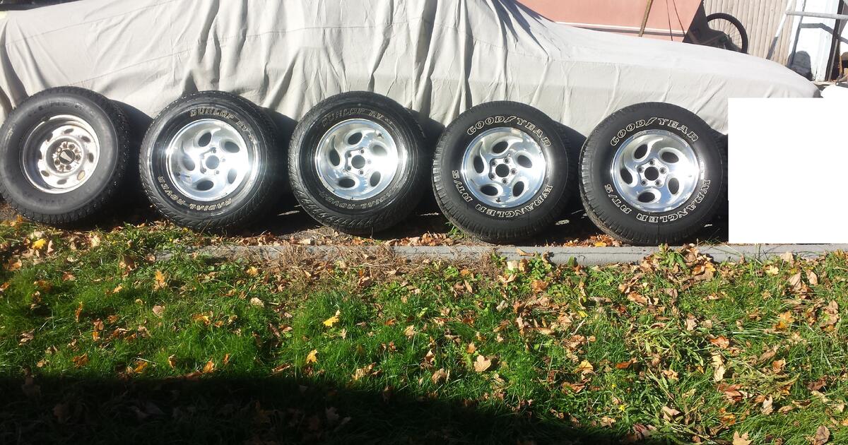 TIRES FOR SALE $50 for 5 P235/75/R15 on 15" steel alloy Rims / PLUS ...