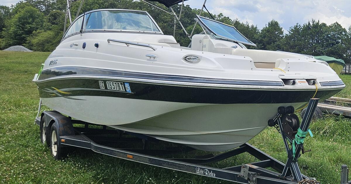 4 Winns Ski Boat. Fun ship brand new Engine. 24 FT INBOARD for $24000 ...