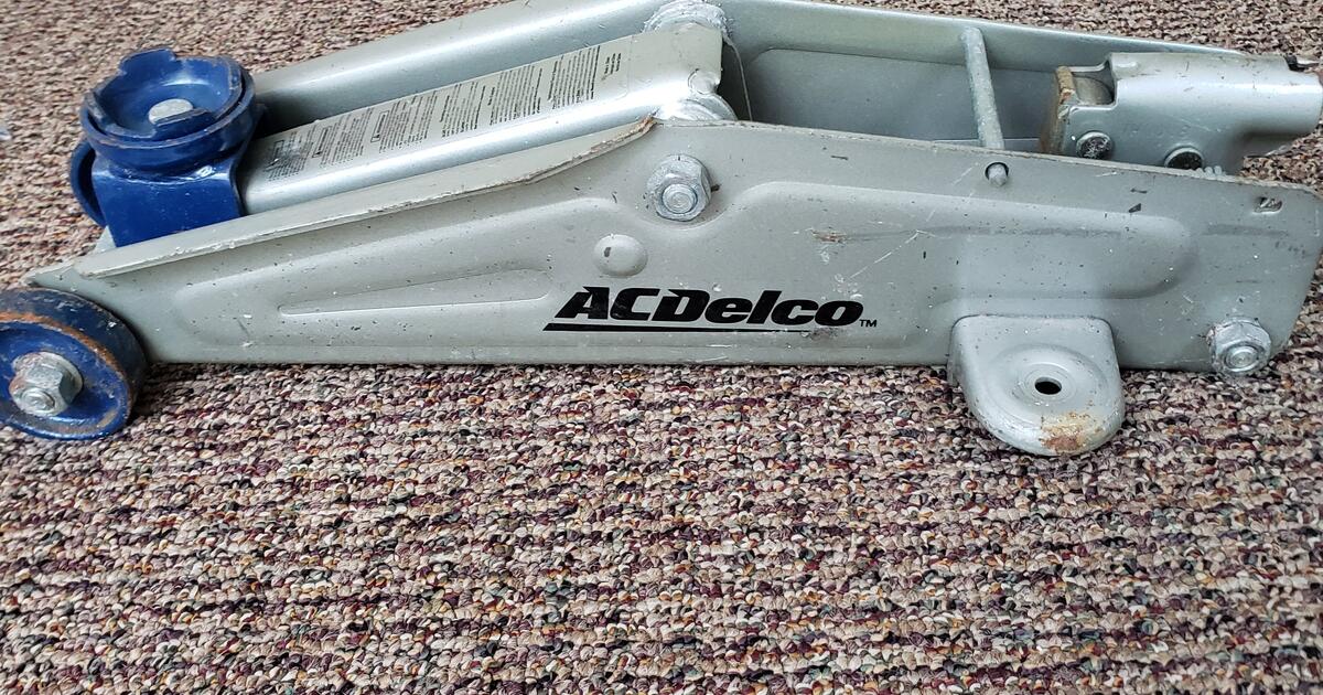 AC Delco 2-Ton Car Jack for Free in Birmingham, MI | For Sale & Free ...
