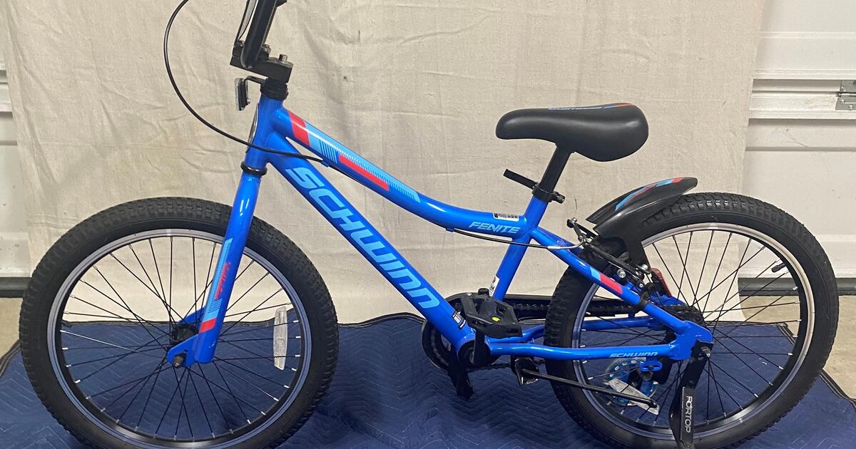 (New) Schwinn Signature BMX Boys' Fenite 20'' Bike, with Razor VPro ...