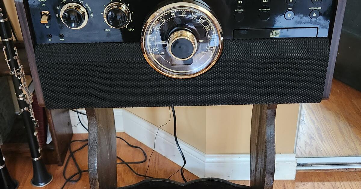 The Victrola Empire Signature 7-in-1 Bluetooth Record Player for $60 in ...