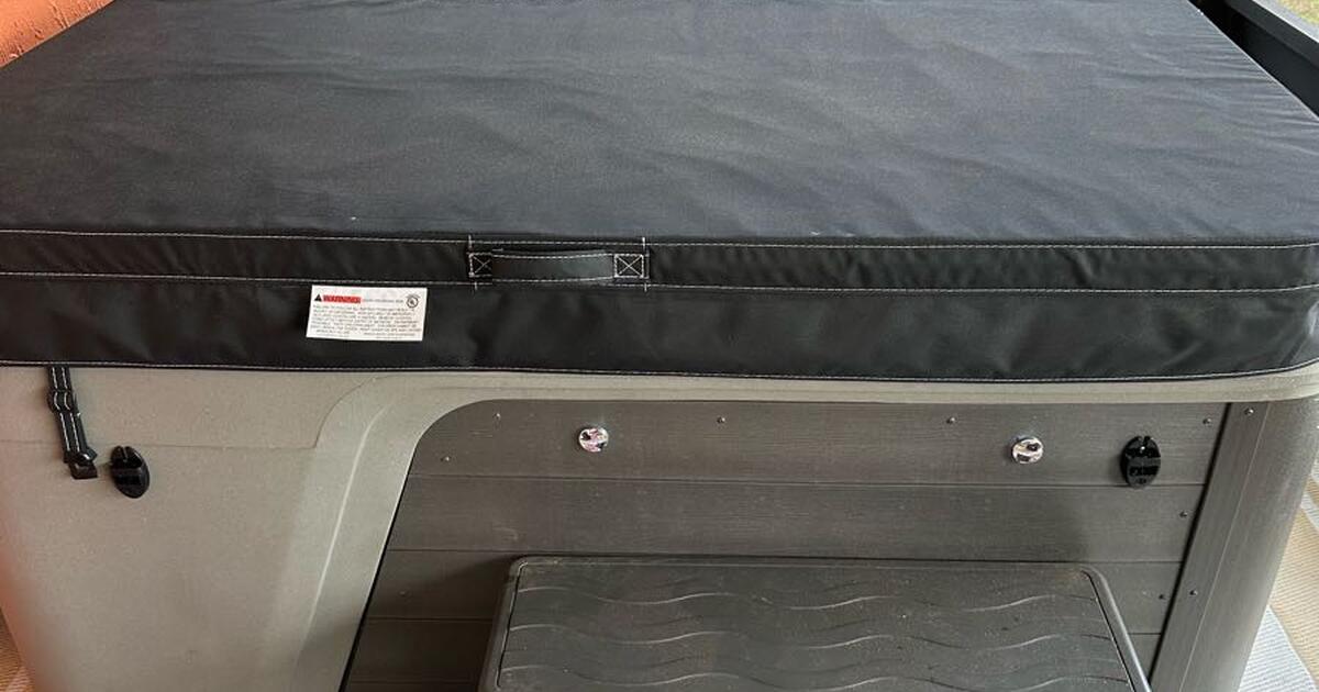 Hot tub for $3000 in Englewood, FL | For Sale & Free — Nextdoor