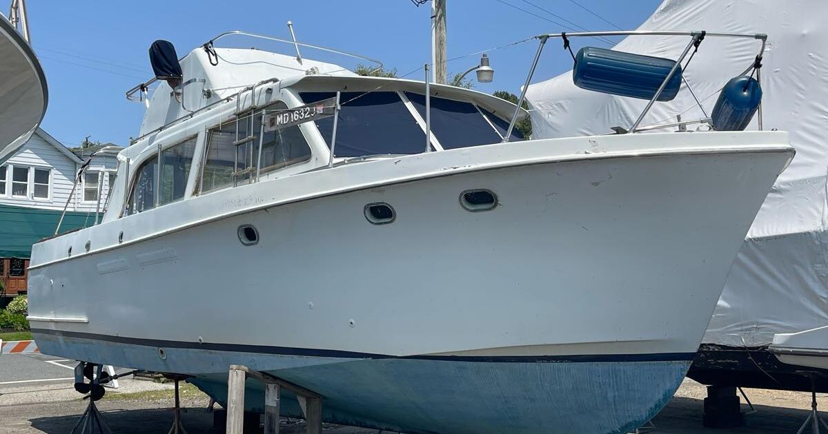 35’ Hatteras boat for $15000 in Newark, DE | For Sale & Free — Nextdoor