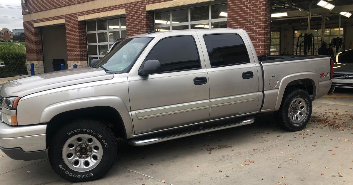 2001 Chevy Silverado 1500 Z71 4x4 low miles! for $9900 in Overland Park ...