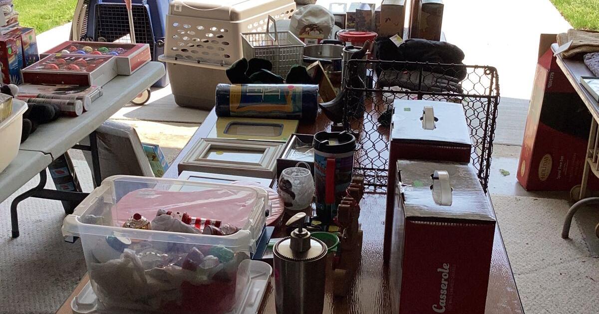East Lansing Garage Sales