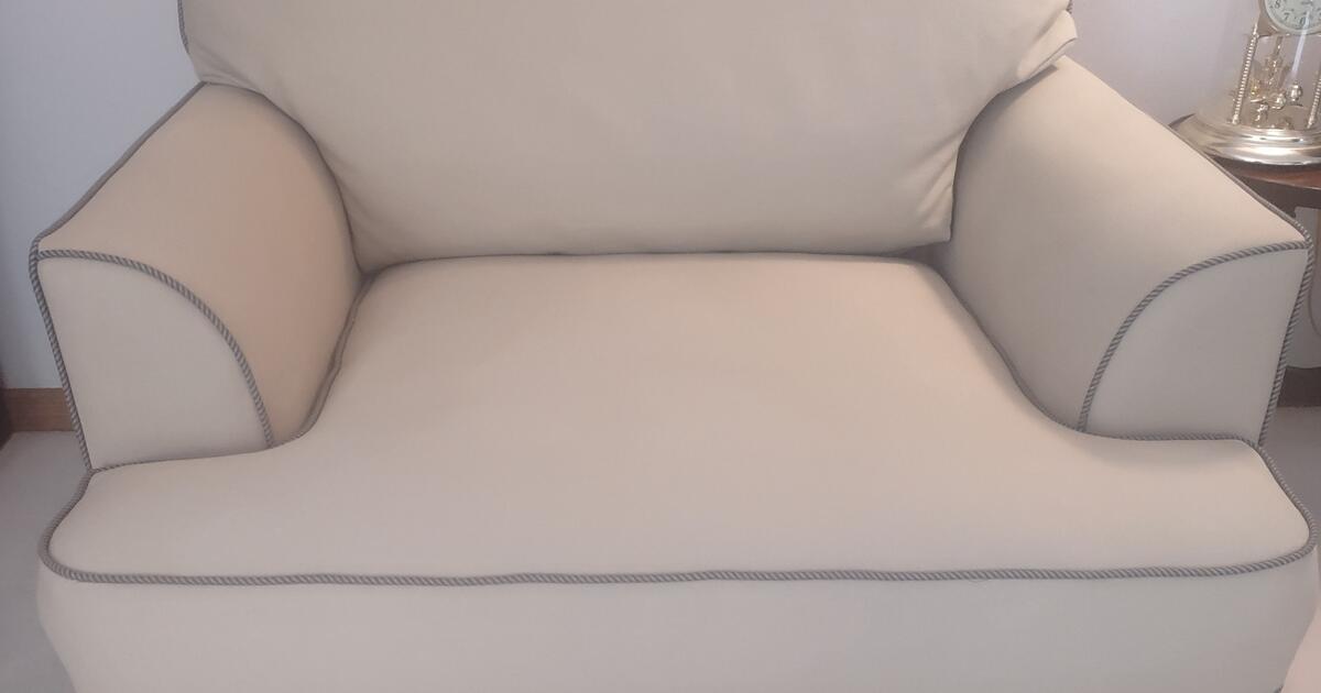 Couch and Chair for Free in Youngstown, OH | For Sale & Free — Nextdoor