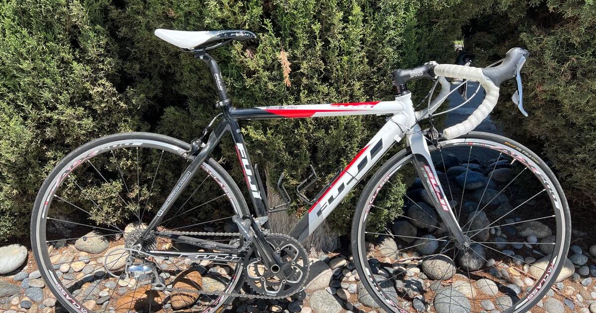 Fuji Roubaix Pro 52cm Road Bike for $385 in San Jose, CA | Finds — Nextdoor