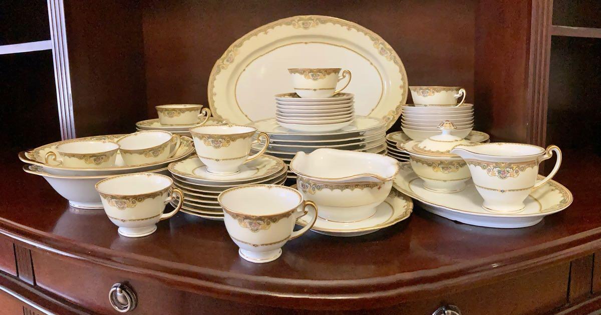 50-Piece Thanksgiving dinnerware set. Estate sale for $25 in Eagle ...