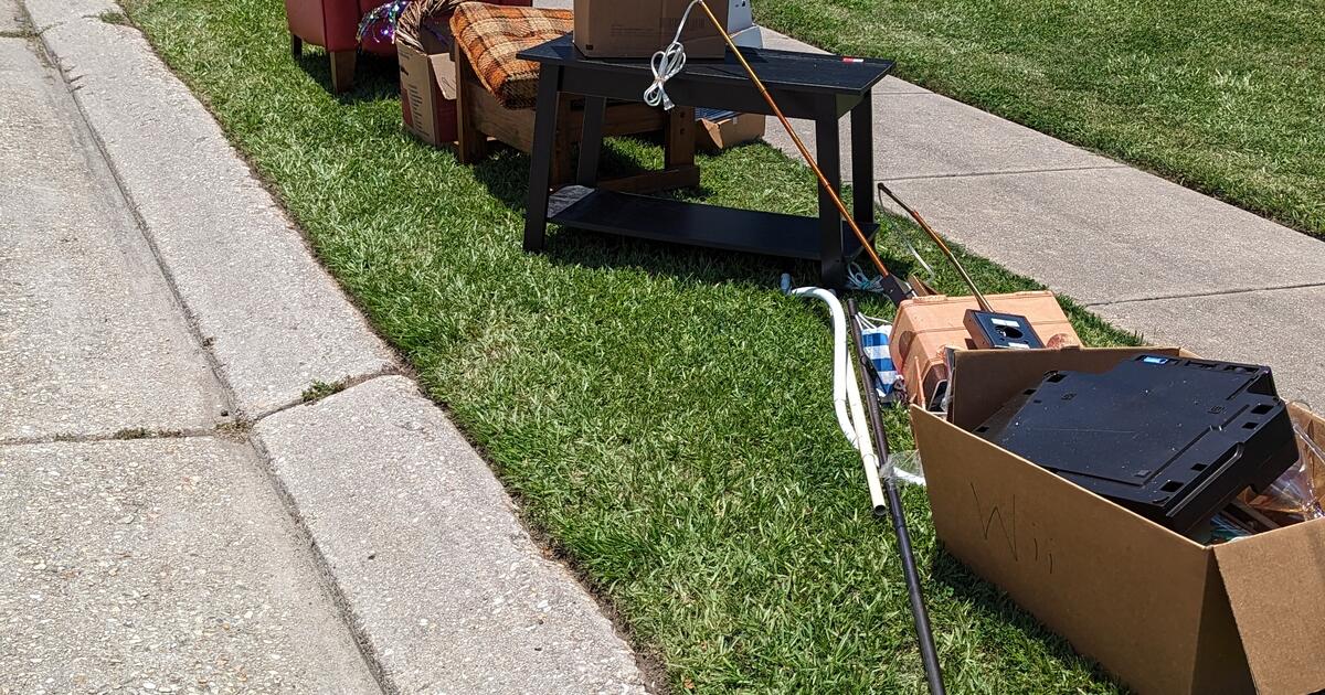 Curb alert, free items from yard sale. for Free in New Orleans, LA ...
