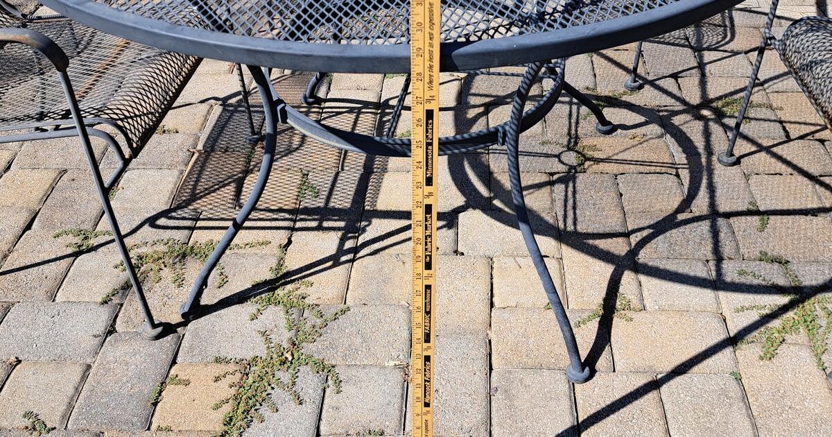 Patio Tabe/4 Chairs Metal, Pending for $80 in Louisville, KY | For Sale ...