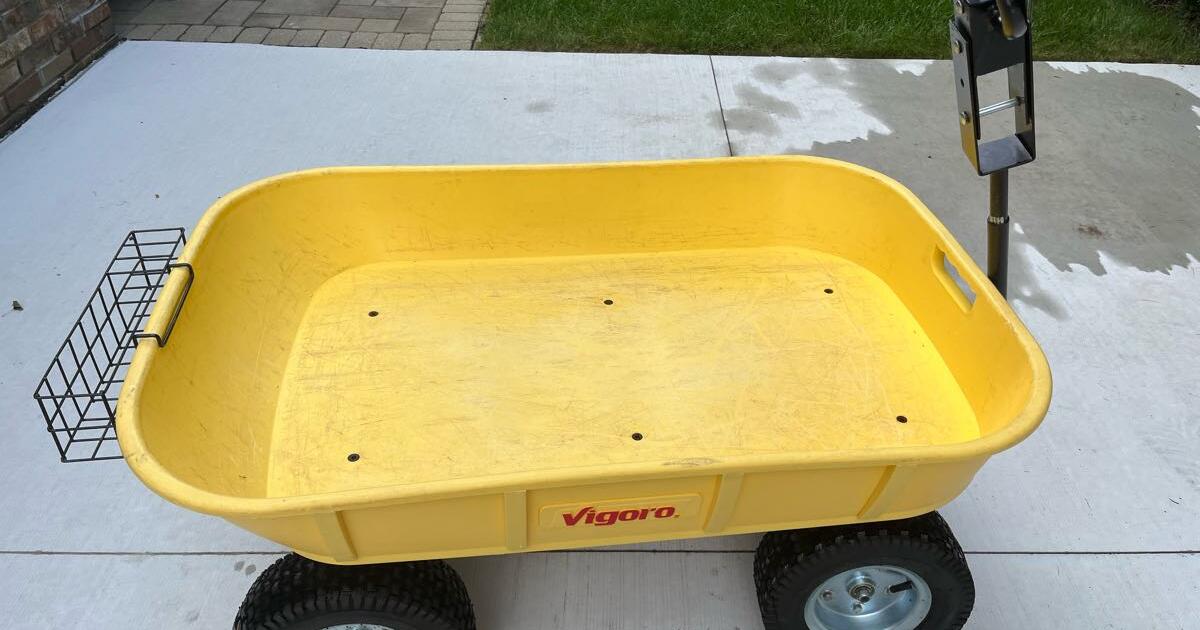Vigoro Yellow Garden Cart for $30 in Troy, MI | For Sale & Free — Nextdoor