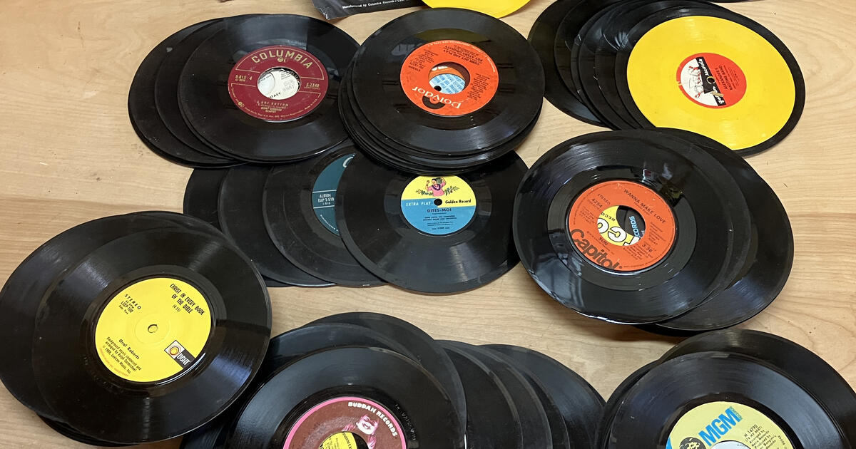 Lot of 100+ Vintage 45 RPM Vinyl Records for $10 in Duluth, GA | For ...