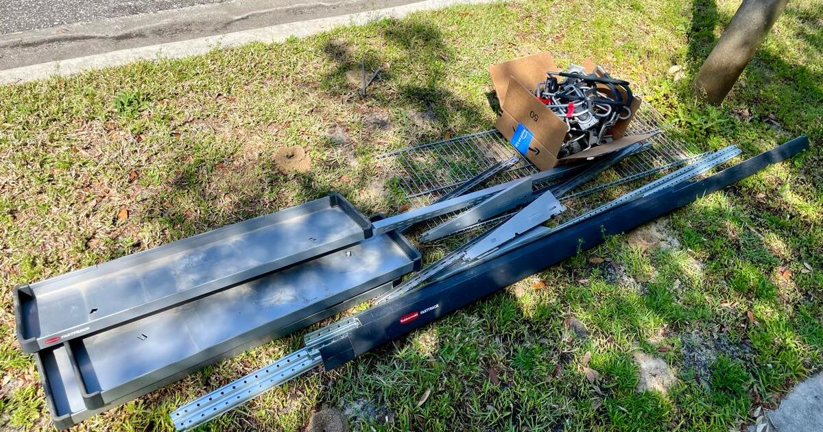 Curb Alert: Rubbermaid Fast Track Garage Storage & shelf system, Heavy ...