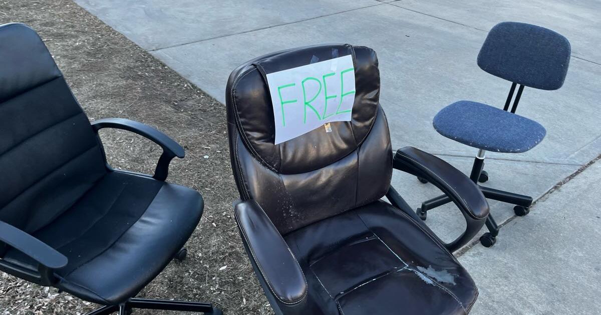 Free Office Chairs for Free in Lakewood, CO | For Sale & Free — Nextdoor