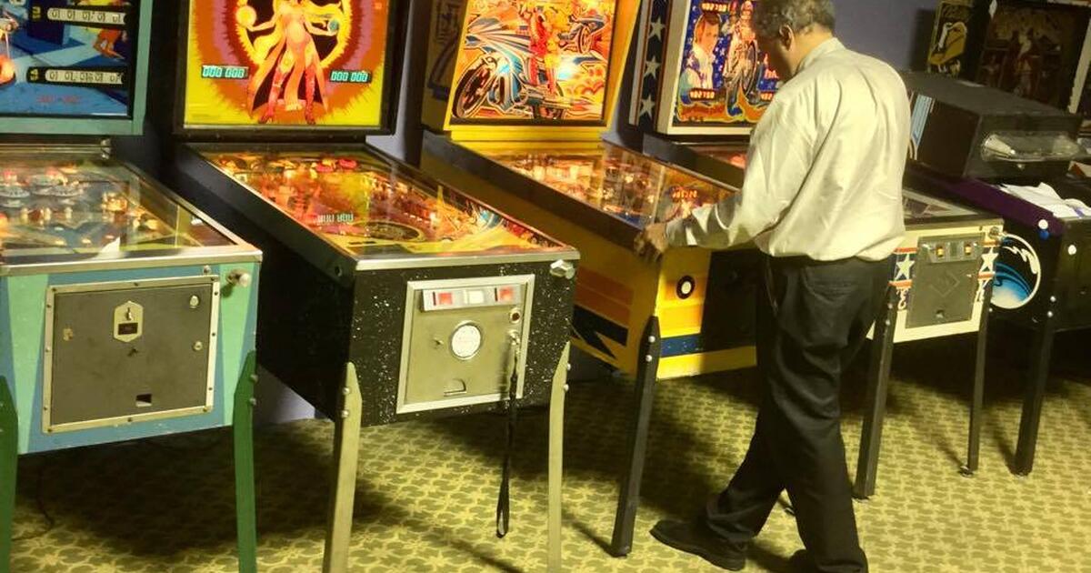 I buy pinball machines, broken, working, any condition! for $10 in Fort ...