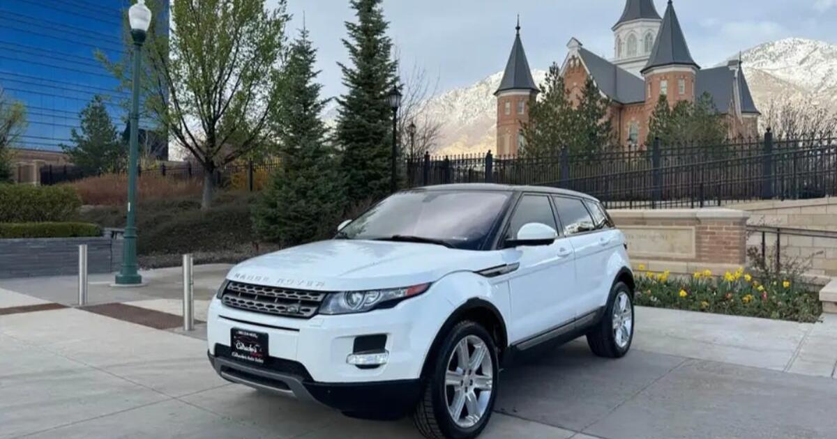 2015 Land Rover Range Rover Evoque Pure Premium Sport Utility 4D for ...