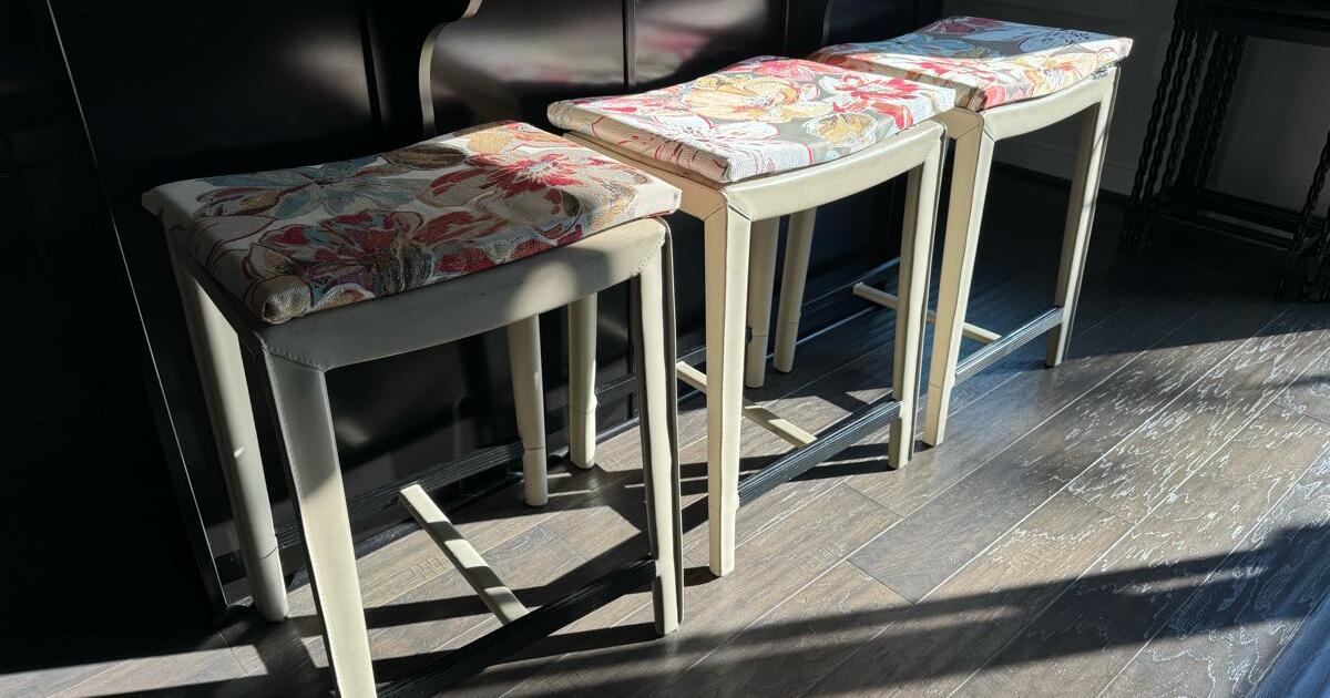 Set of 3 Beige Leather Bar Stools with Cushions for Free in Towson, MD ...