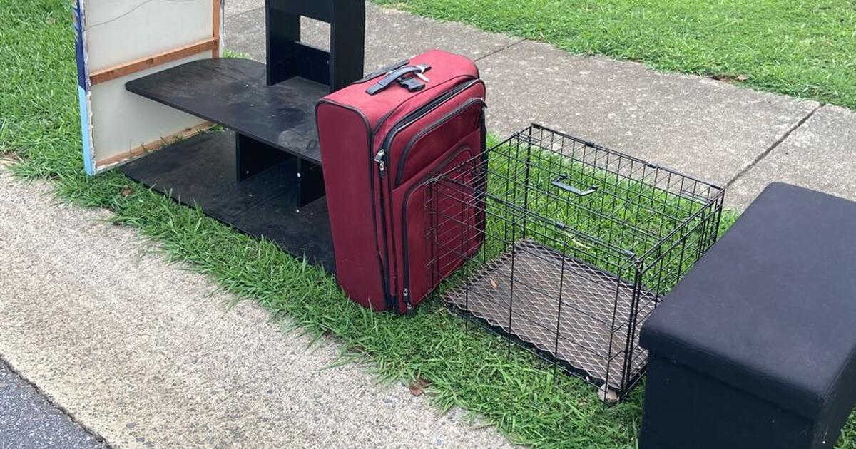 Free Curbside Items - Gold Pan Road - Reedy Creek for Free in Charlotte ...