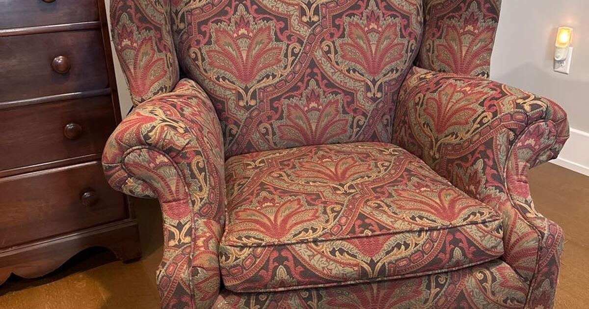 Large Wingback Chair for Free in Mechanicsburg, PA | For Sale & Free ...